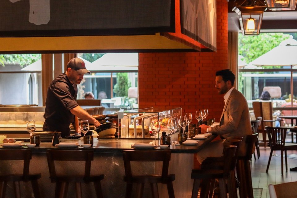 Morimoto Bordeaux | Artiste culinaire asiatique | Mondrian Bordeaux